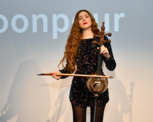 Mehrnam Rastegari – World Music Institute